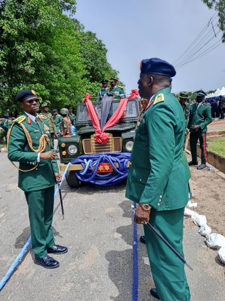 Sobi Cantonment: Nigerian Army Pulls Out 16 Retired Officers (Photos) – Choice Reporters